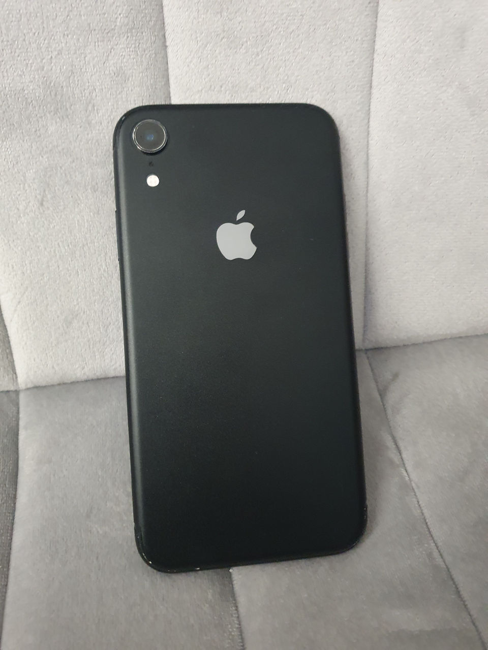 Iphone XR black 128 gb la 250 euro