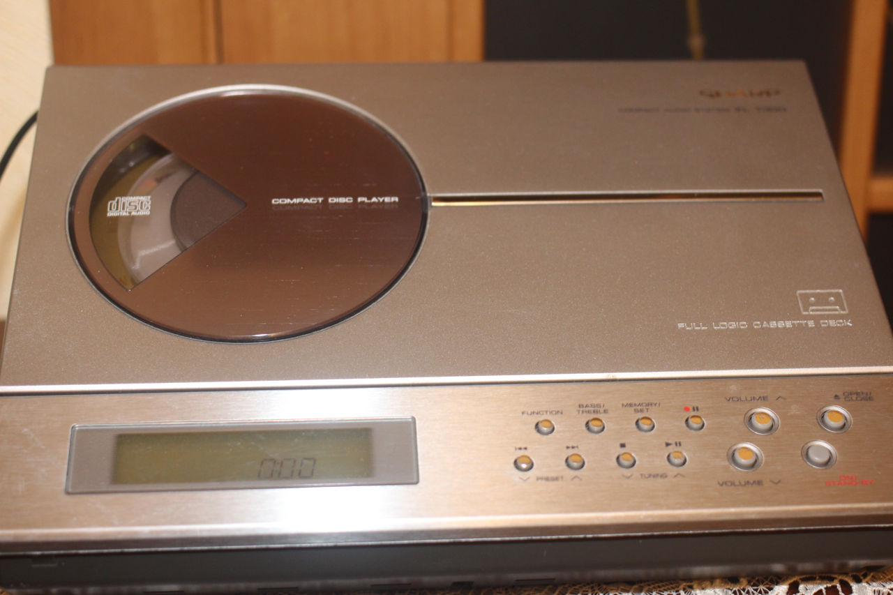 Компактная аудио система. SHARP XL-T300H