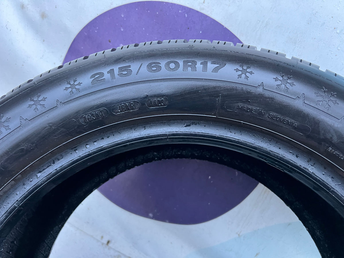 Anvelope Dunlop 215/60 R17 – An 2023, săptămâna 44, profil 7 mm