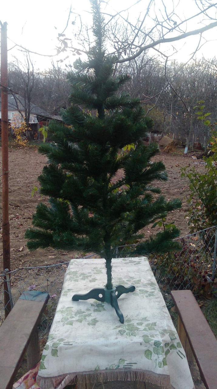 Se vinde brad artificial