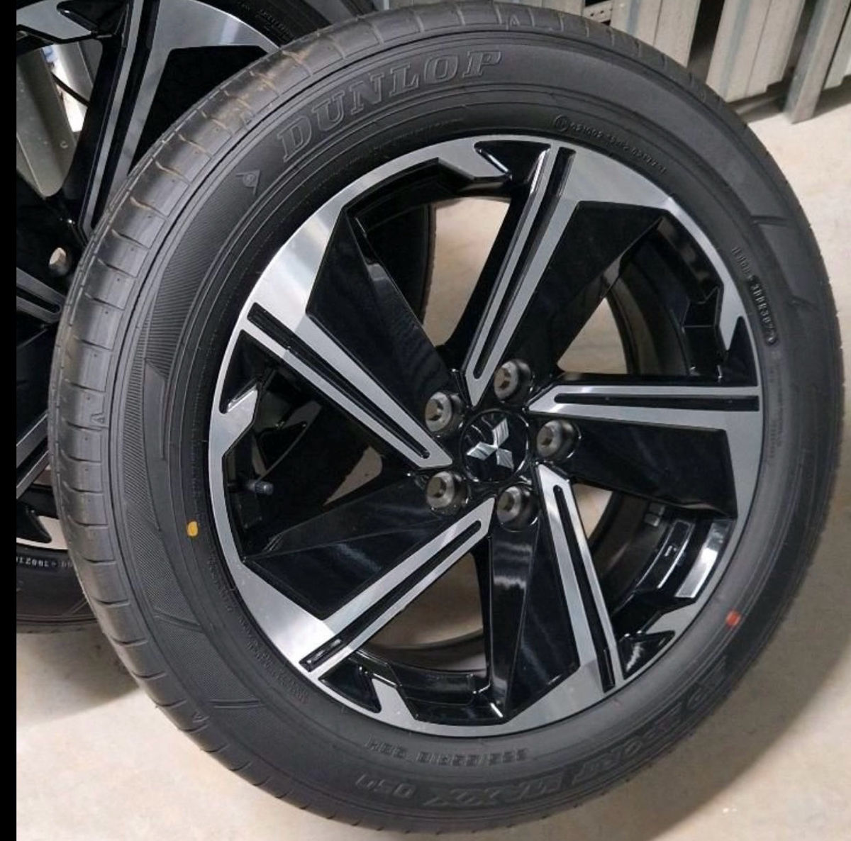 5x114,3 R18 cu Anvelope 225/55 R18 Dunlop