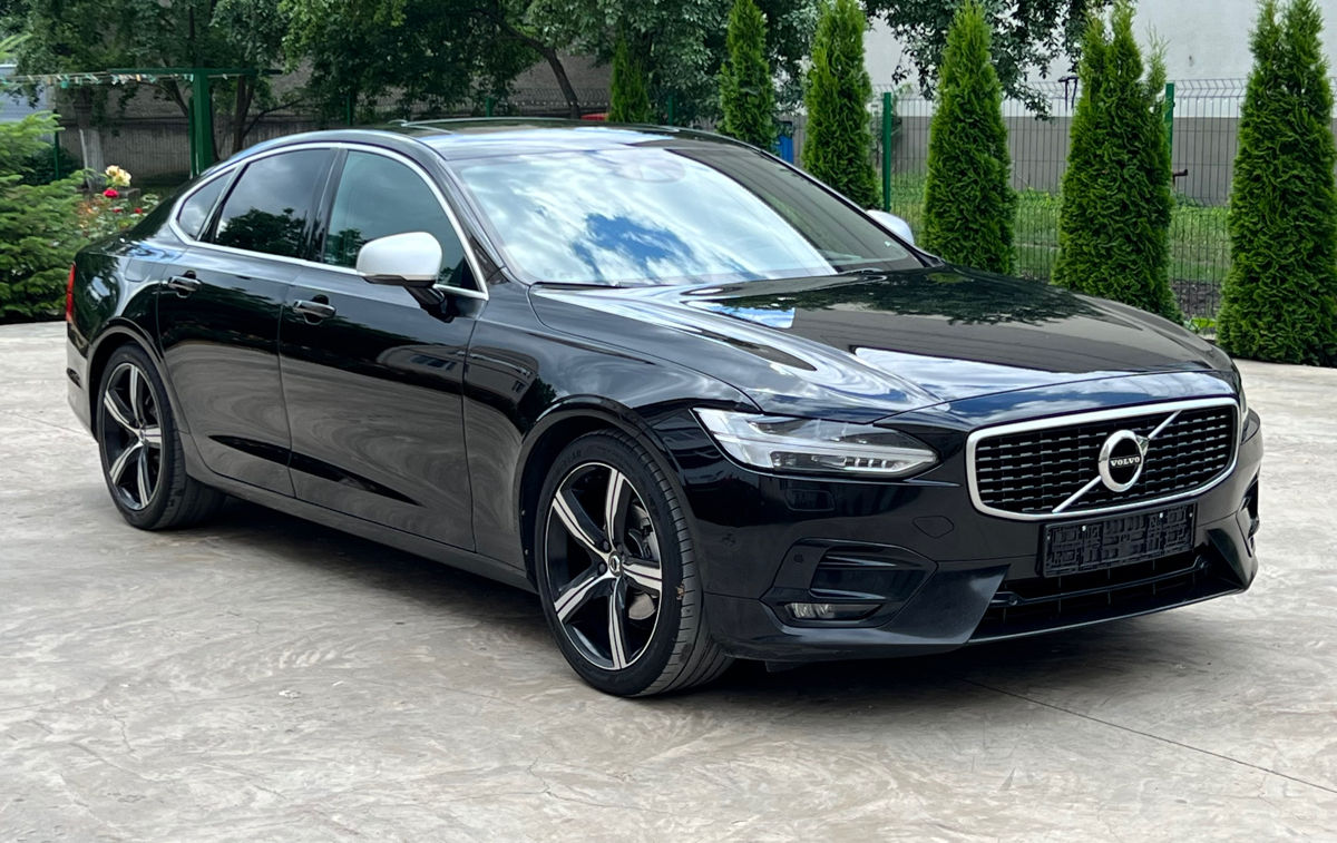Volvo S90