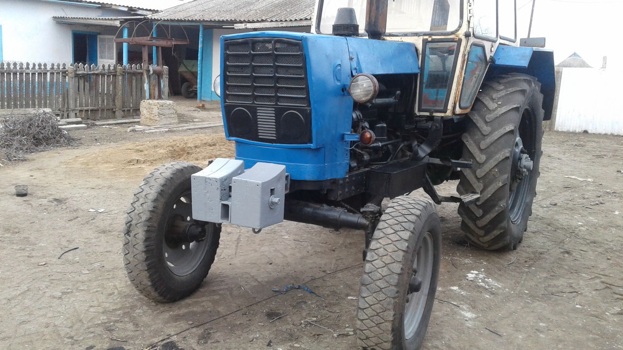 Se vinde tractor Юмз 6