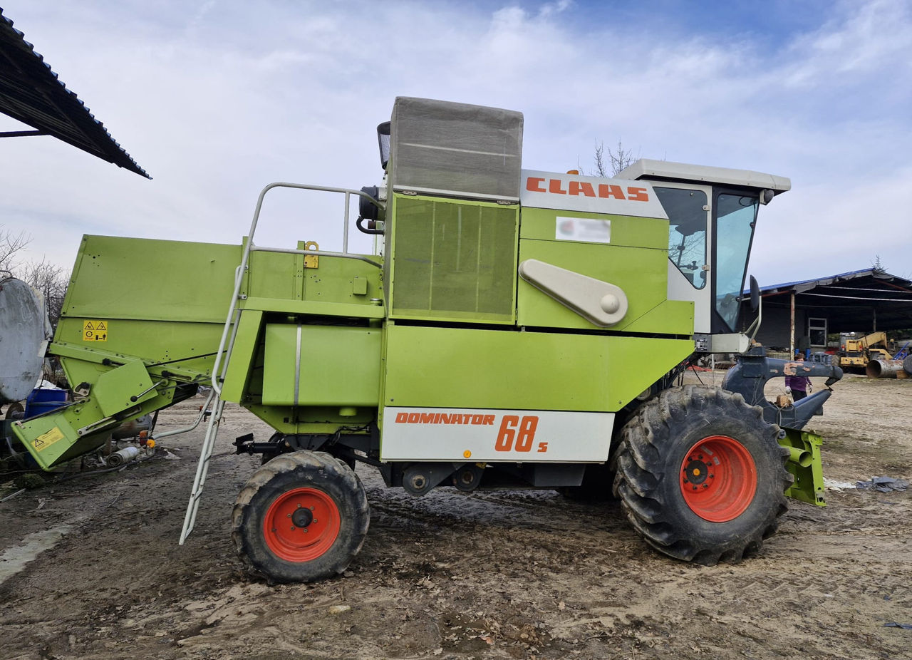 Claas Dominator 68s