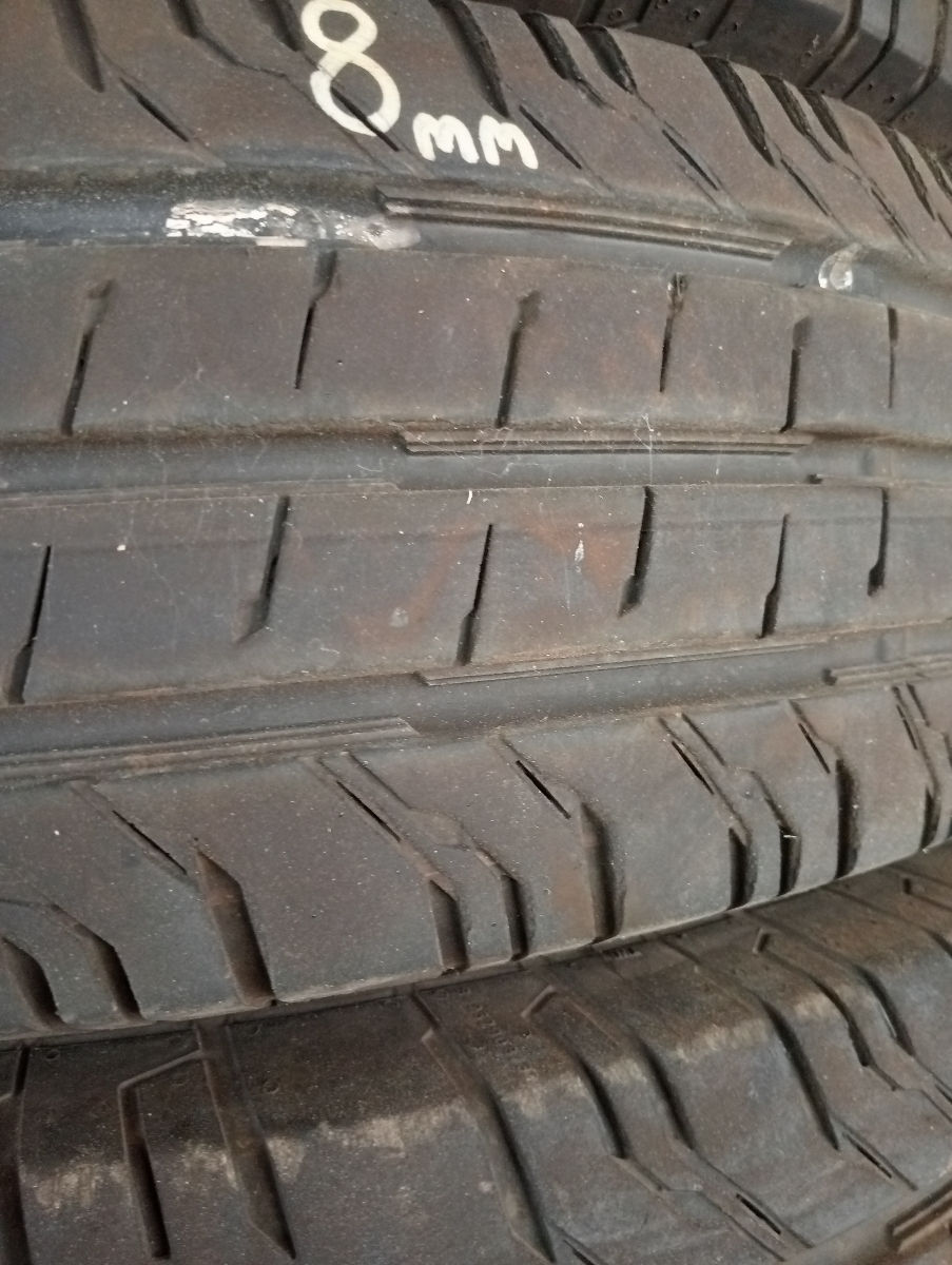 195 75 R16C Continental ContiVanContact 200