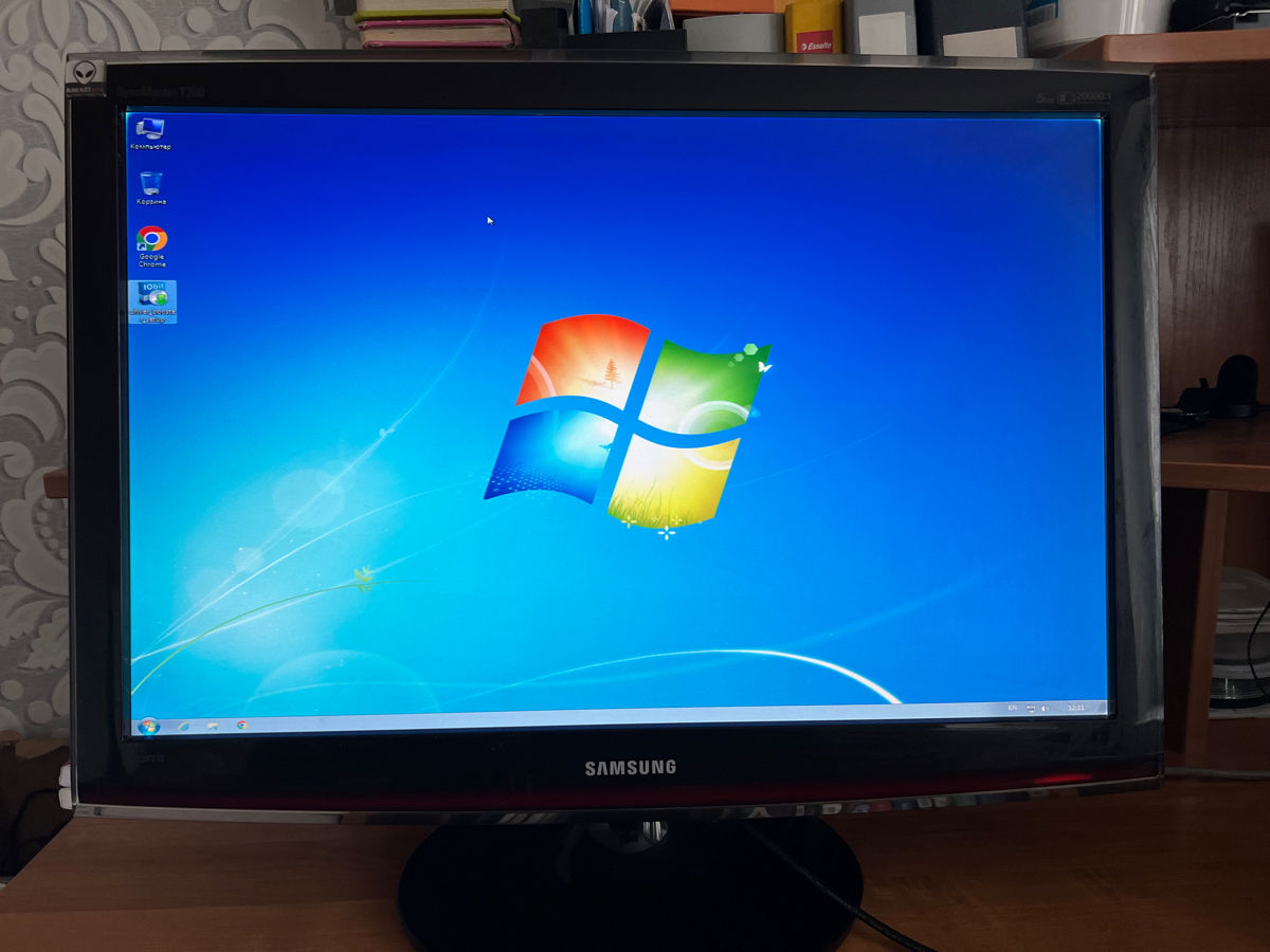 Bussines Monitor Samsung SyncMaster T260 la 26" - 4000Lei