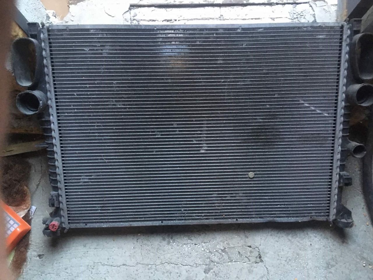 Mercedes W124, Radiator.