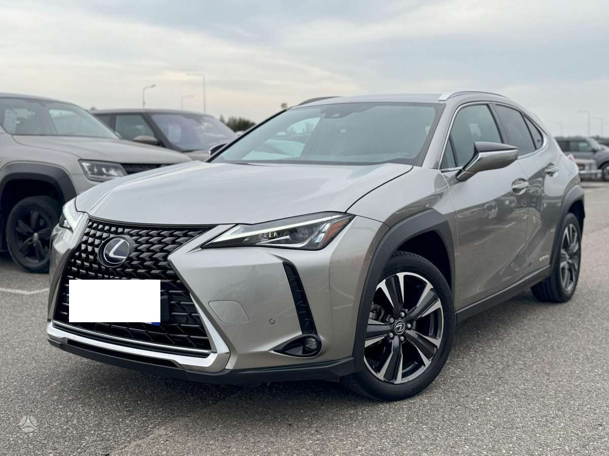 Lexus UX 2022 г. с пробегом 59000 км, Гибрид, 18499
