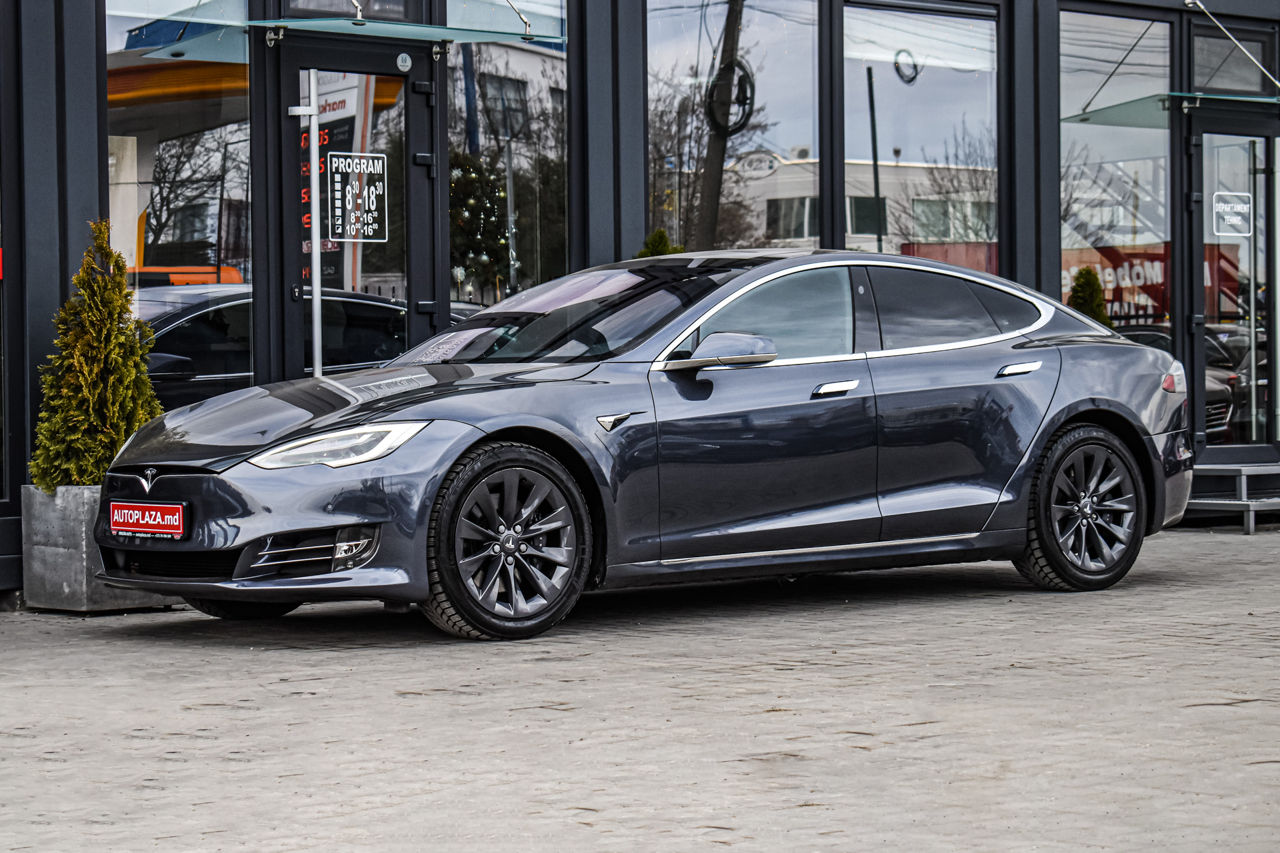 Tesla Model S
