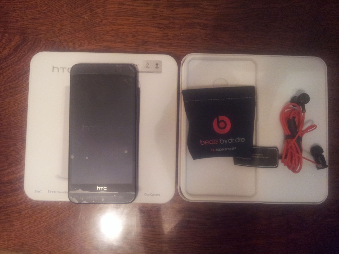 HTC one E8 16 GB si HTC one M7 32GB Nu schimb