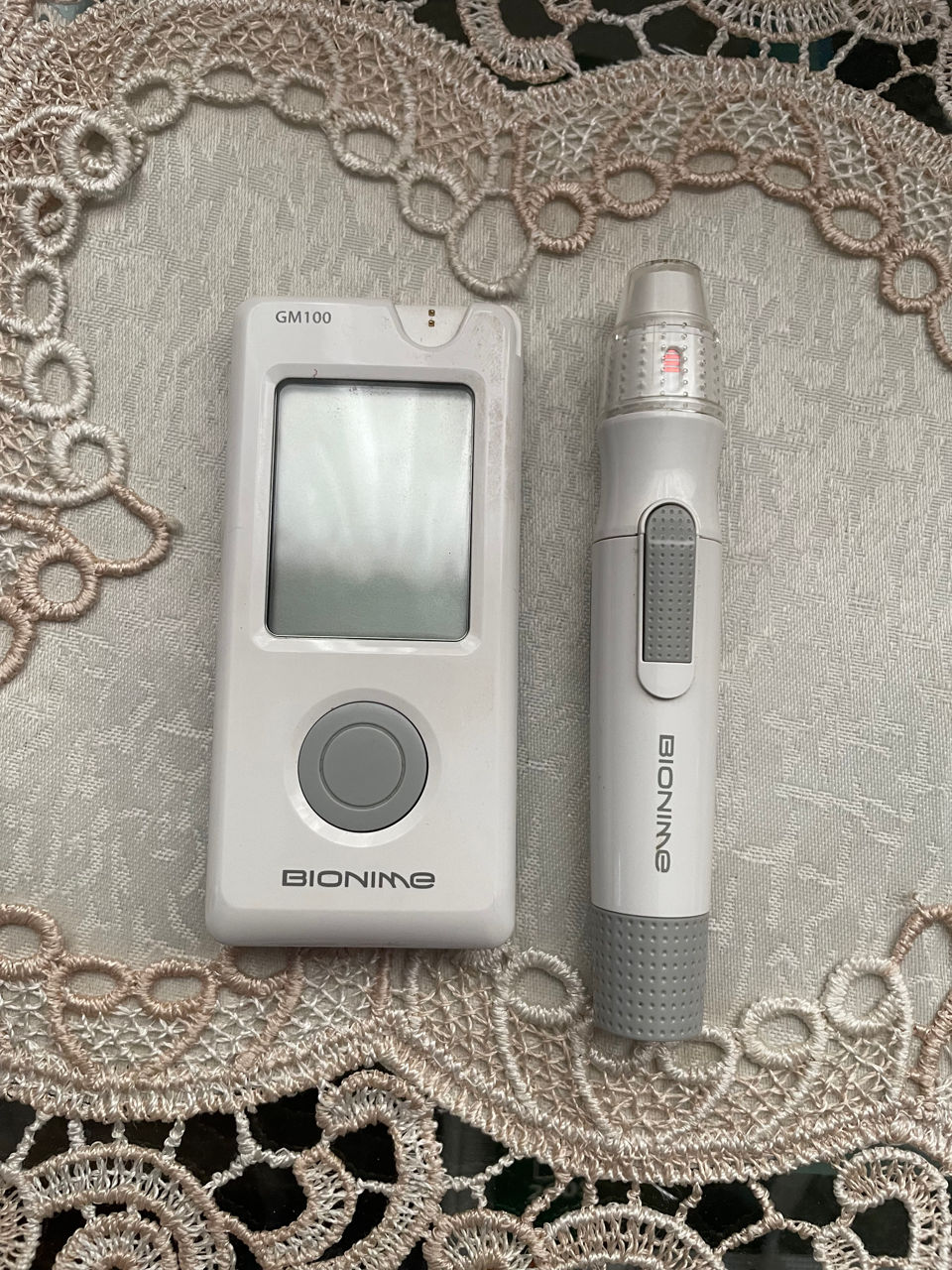 Глюкометр Bionime и Accu chek Active 200 лей