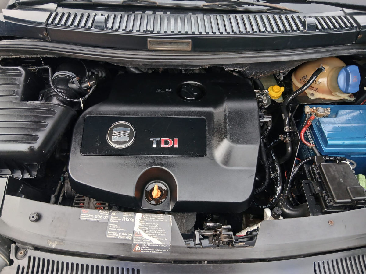 Seat Alhambra an. 2001 cu rulaj 150 km, Diesel, 3950