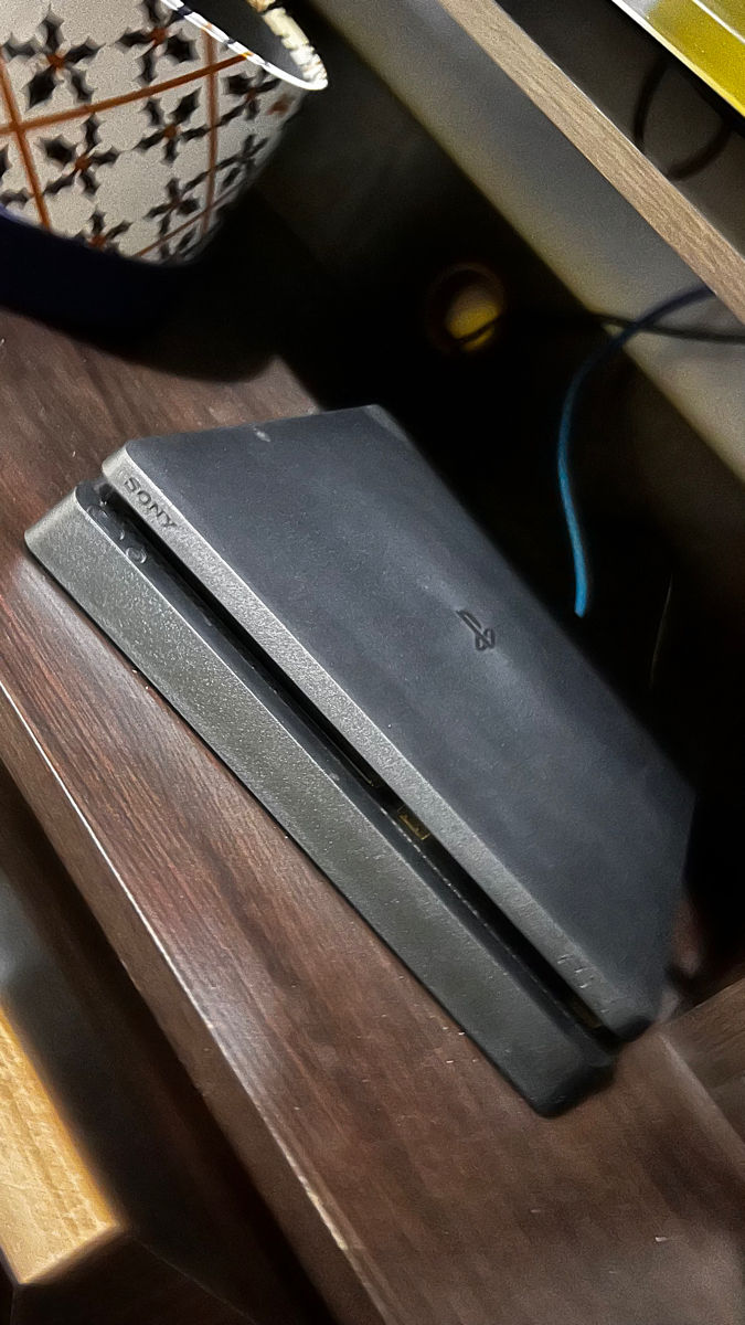 Playstation 4 Slim