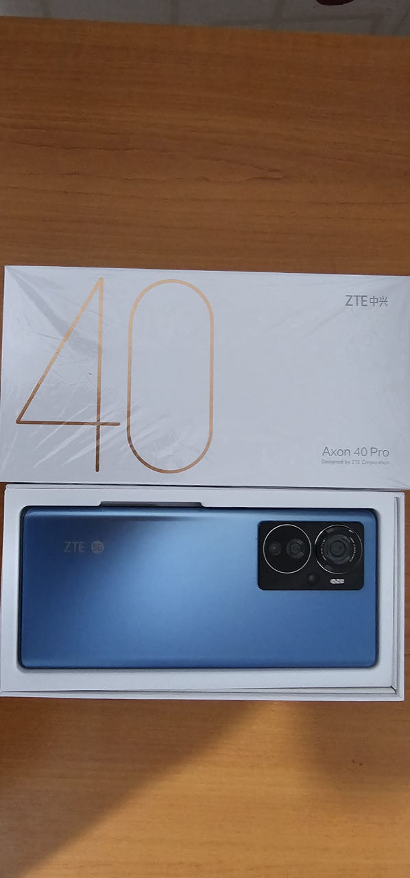 ZTE Axon 40 Pro
