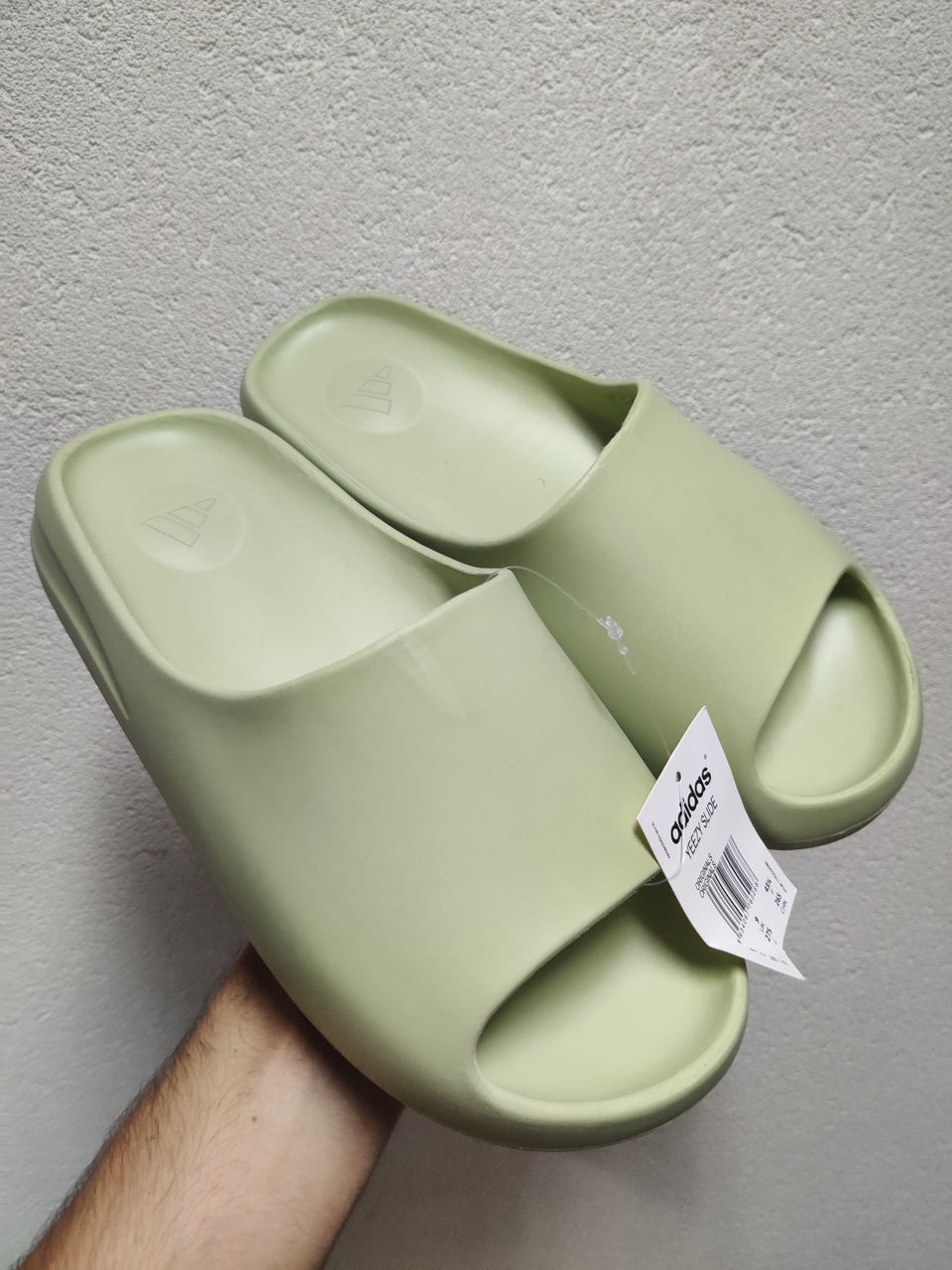 Adidas yeezy slide olive