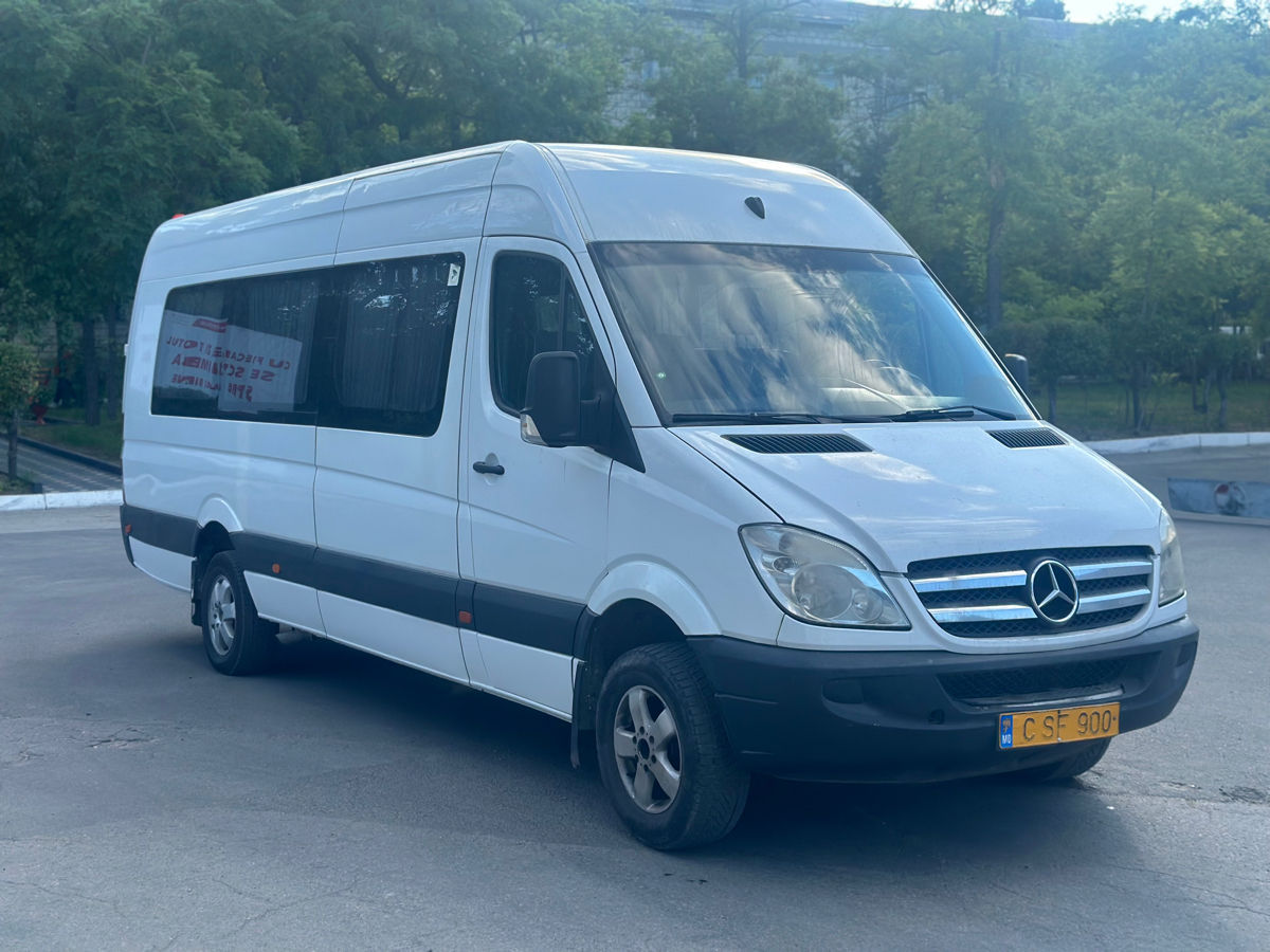 Mercedes Sprinter 22 locuri