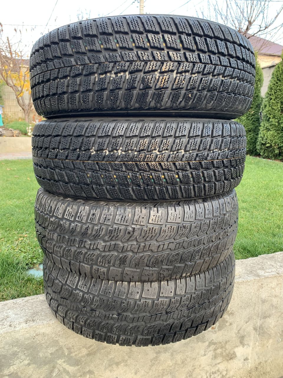 235 65 R 17