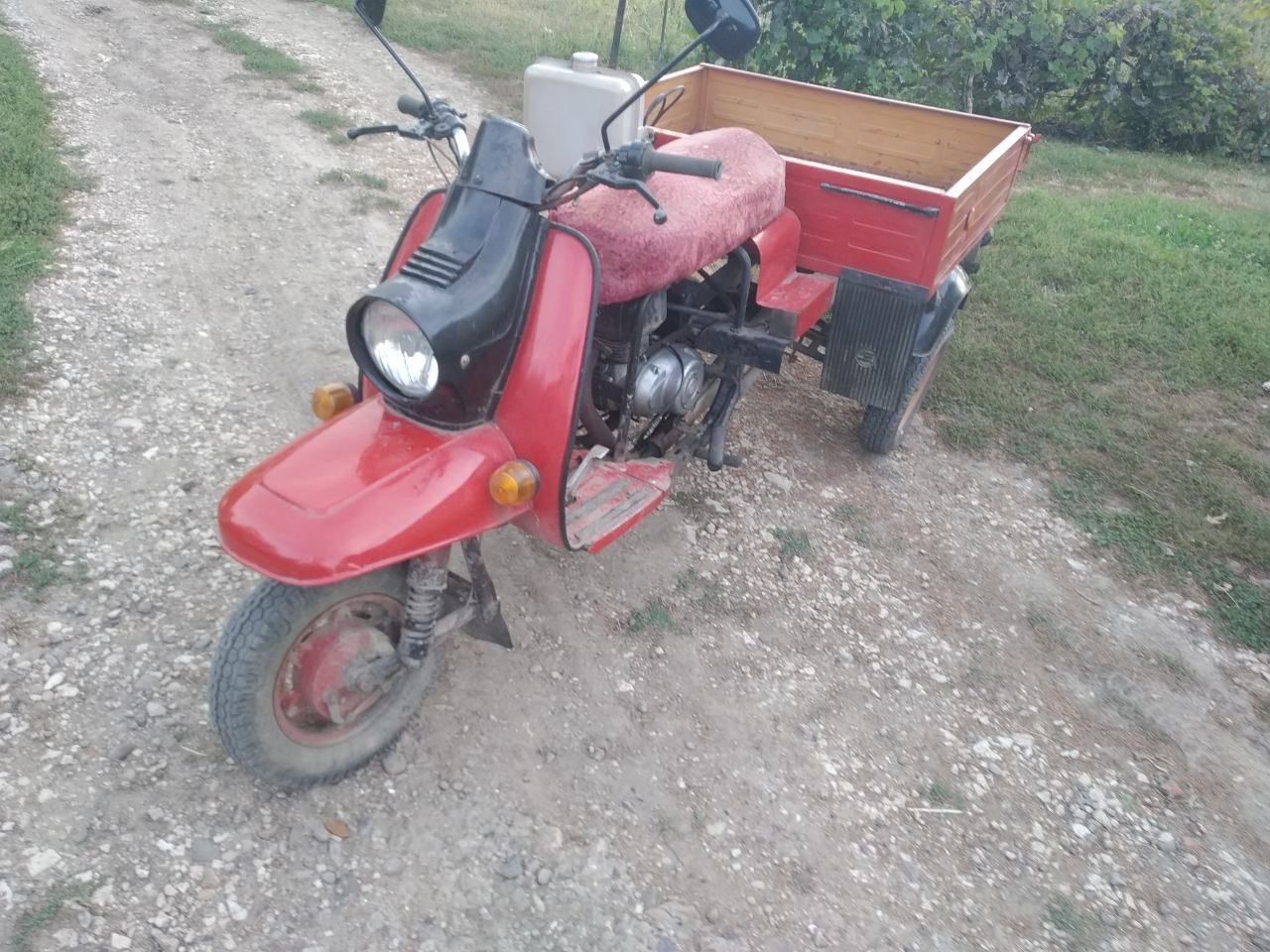 Altă marcă Muravei 2M-02