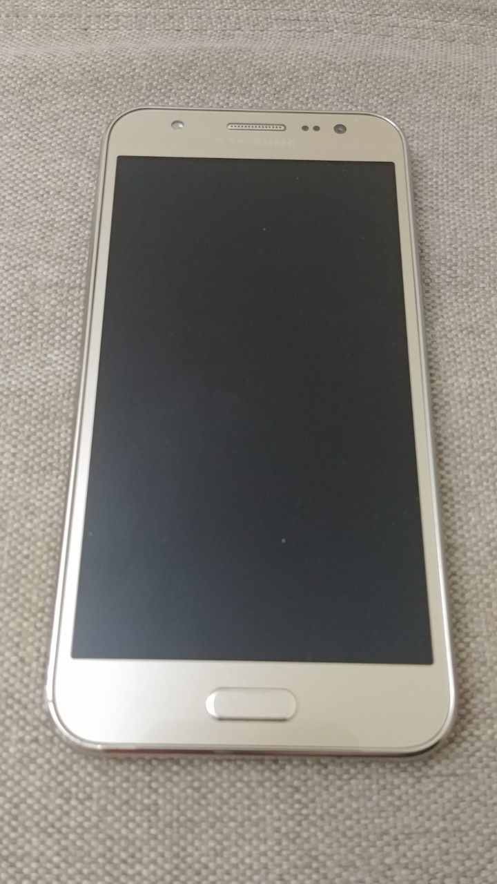 Samsung Galaxy J5 SM-J500FN