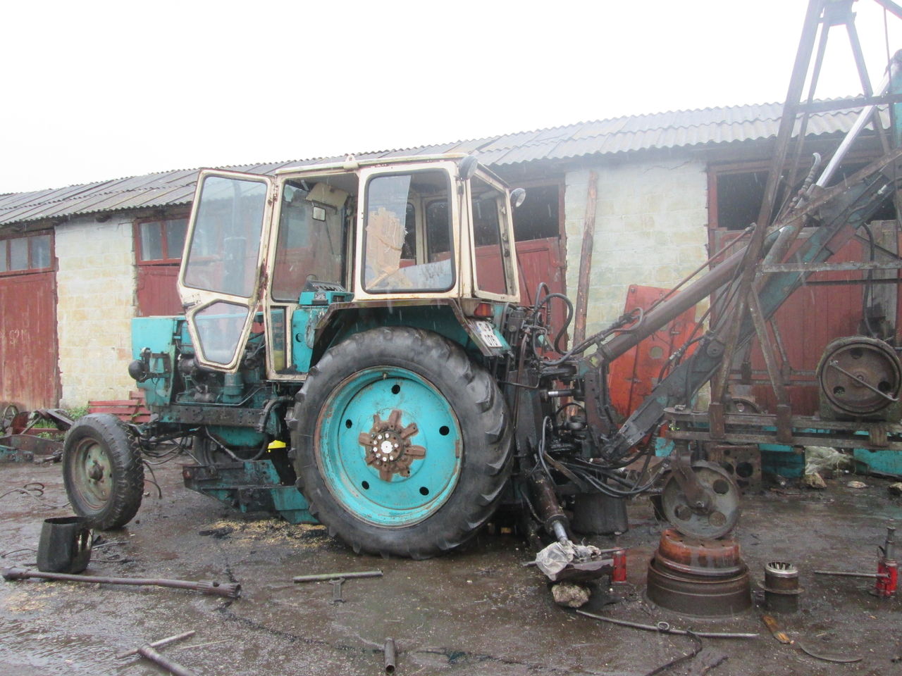 Tractor iumz 6 a fost excavator