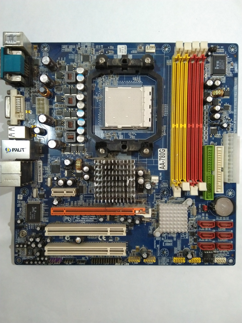 MSI MS-7366. Socket 775 -450 lei