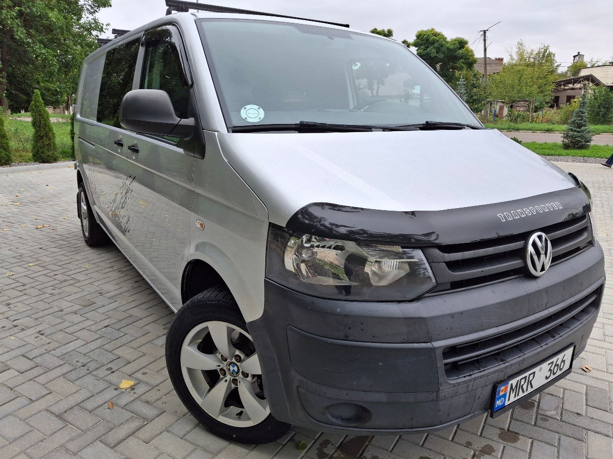Volkswagen Transporter 2014 г. с пробегом 321000 км, Дизель, 10500