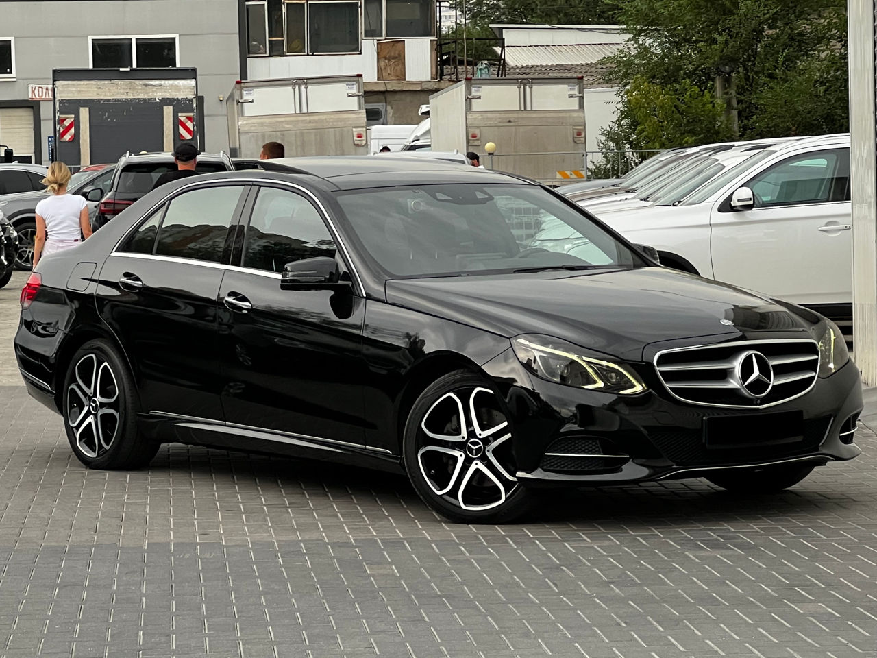 Mercedes E-Class 2016 г. с пробегом 145525 км, Дизель, 20999