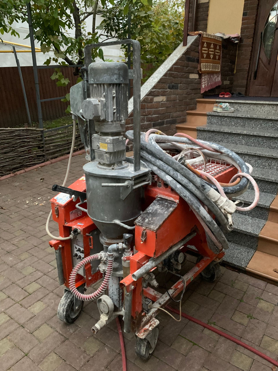 Pompa de tencuit 220v штукатурная станция