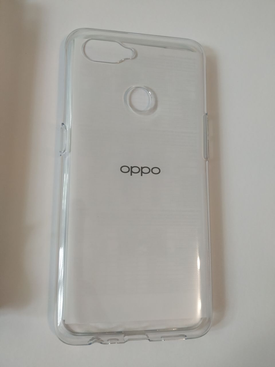 Oppo 12A 3/32 1600 лей. Новый