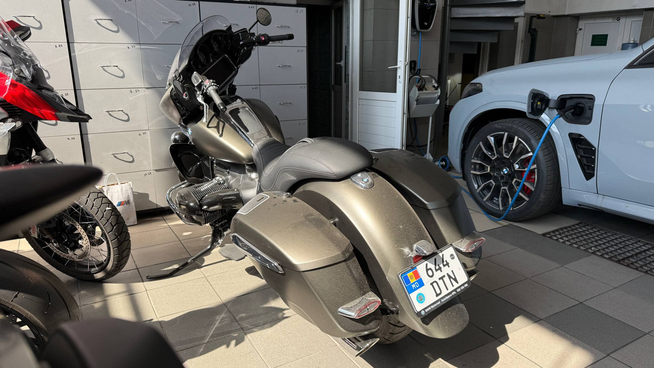 BMW R 18 Bagger an. 2022 cu rulaj 2500 km, 19990