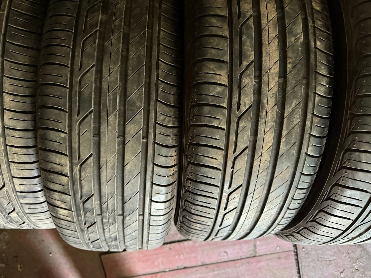 215 60 R16 Michelin