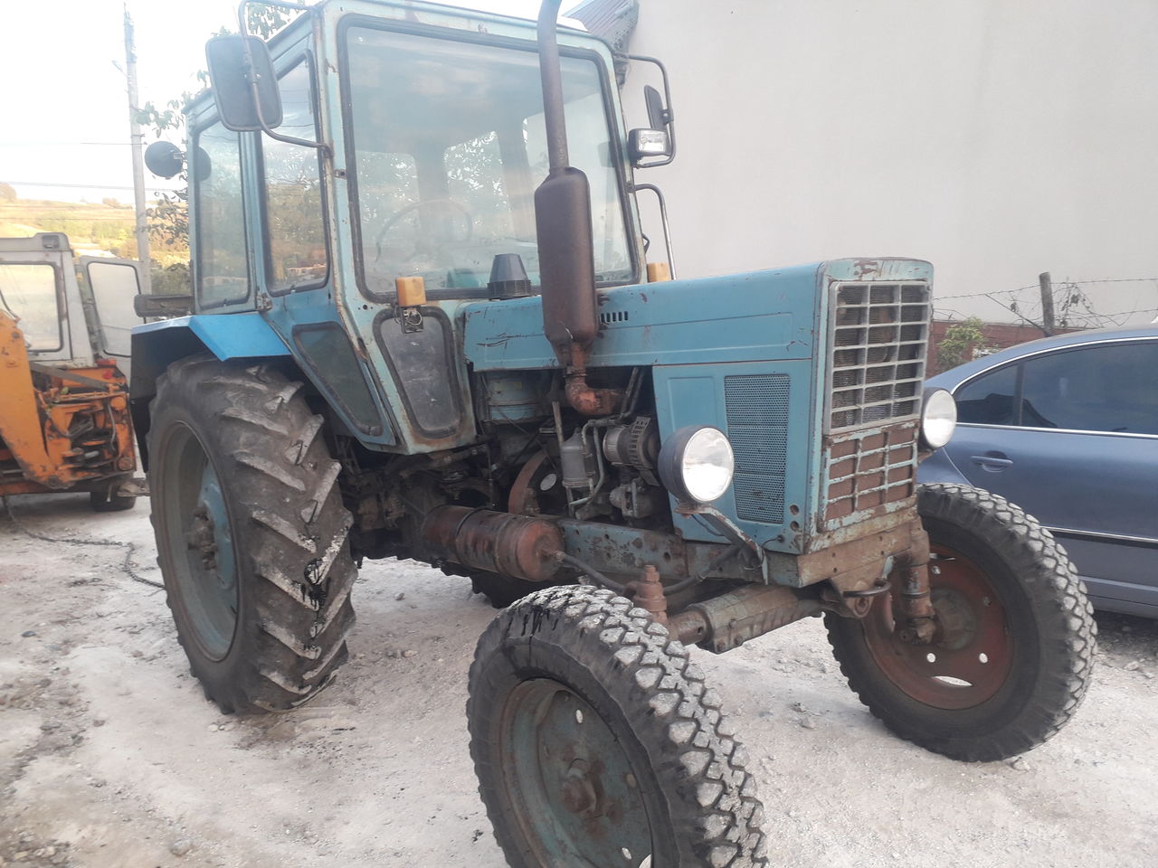 Mtz 80 , pornesti la 24, actele in regula 3500 euro.