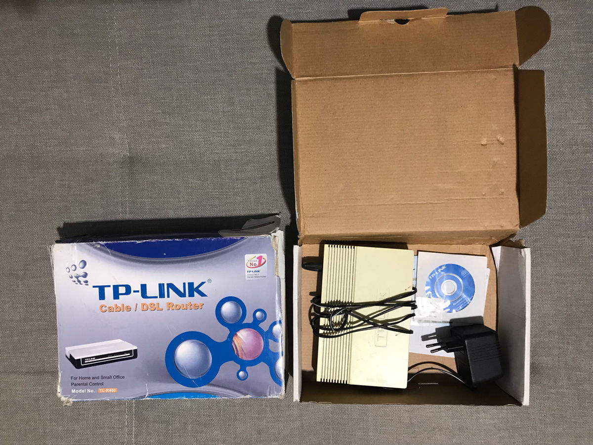 Router Switch Ieftin , cutie tot setul