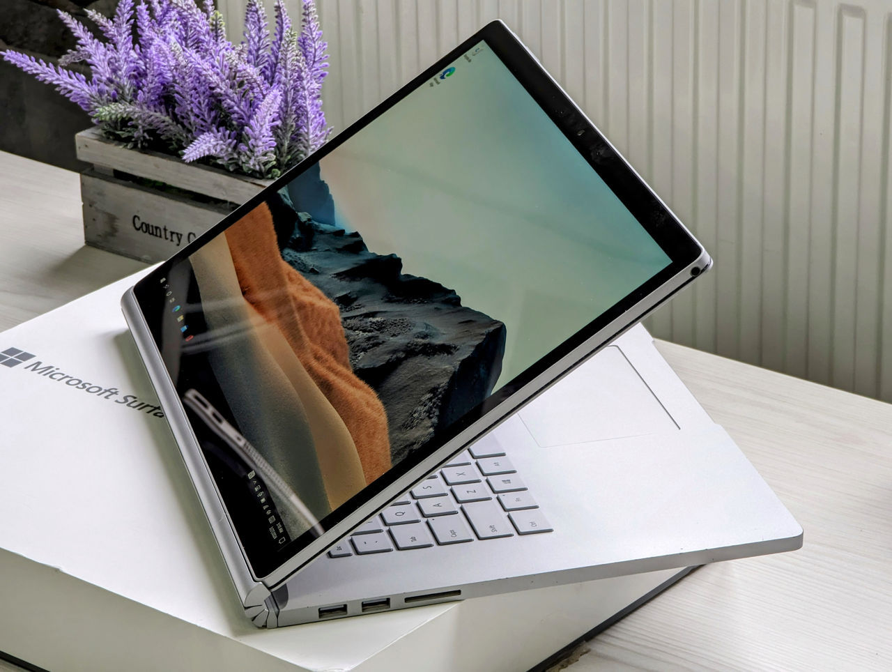 Microsoft SurfaceBook 3 15" (Core i7 1065G7/16Gb DDR4/256Gb SSD/Nvidia GTX 1660 Ti/15" 4K)