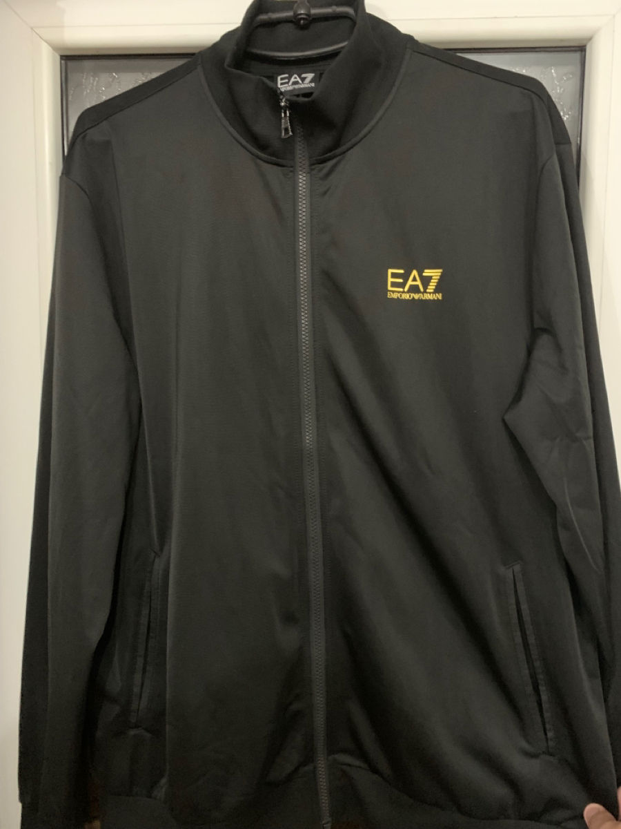 Urgent !Emporio Armani EA7 Gold Original