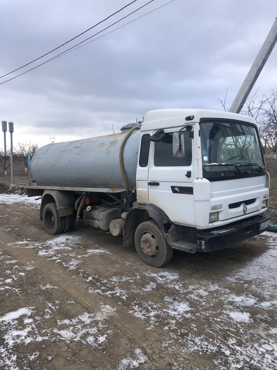 Renault Midliner Asenizator an. 1998 cu rulaj 213457 km, Diesel, 5500