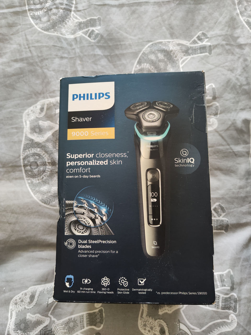 Philips Shaver Series 9000 Wet and Dry Electric Shaver with SkinIQ