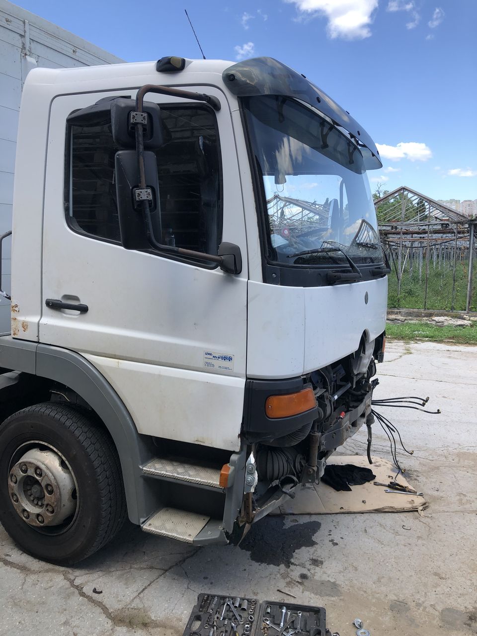 Кабина в зборе atego 1523