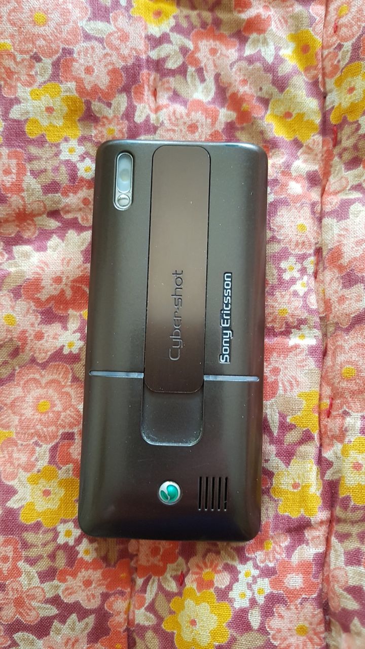 Sony Erricson k770i