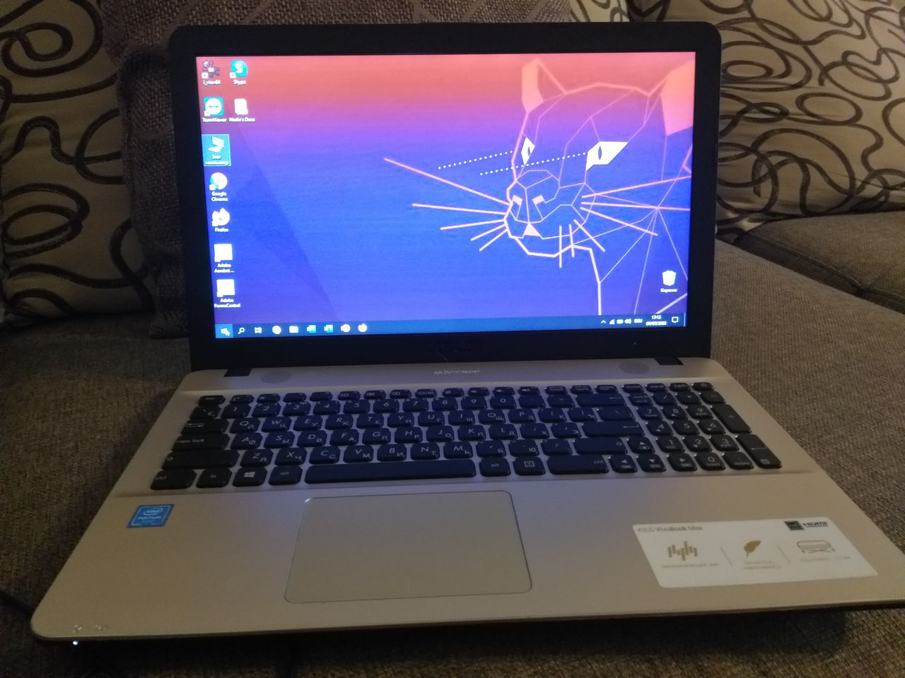 Asus notebook 2900 лей