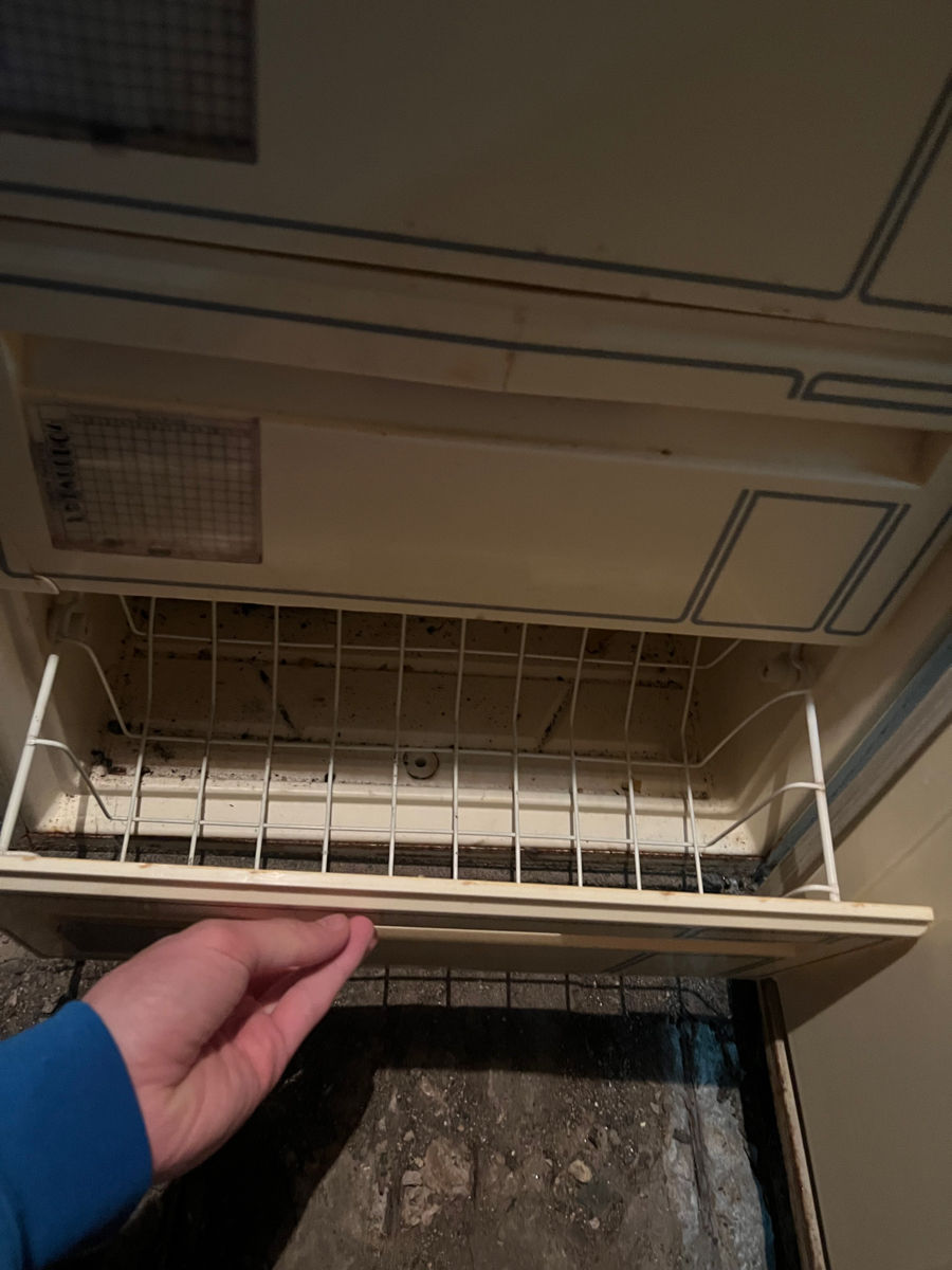 Продаю морозильную камеру