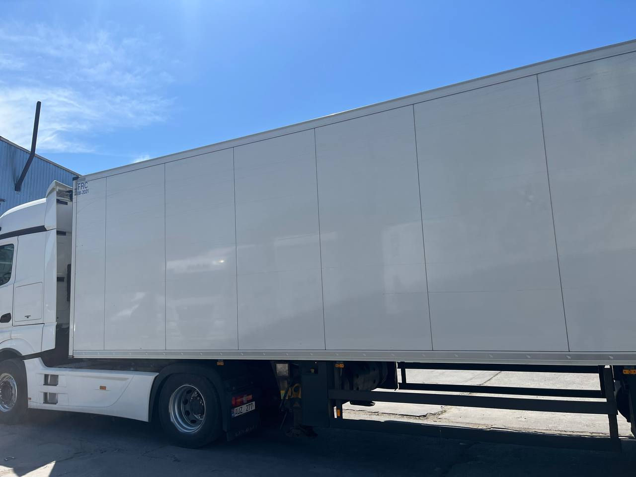 Vind Semiremorca frigorifica