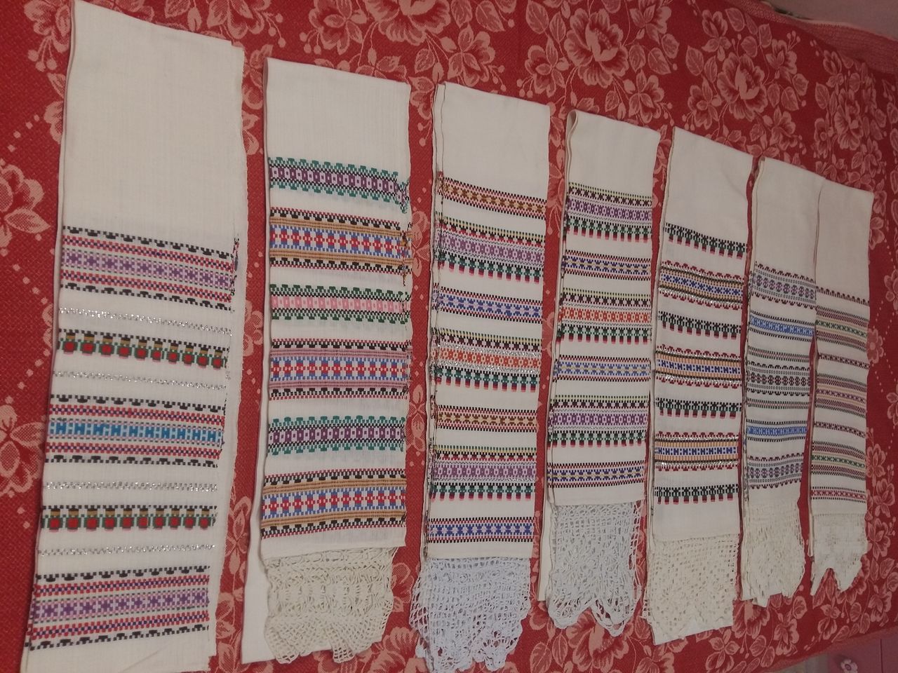 Prosoape Noi tesute manual în stil moldovenesc