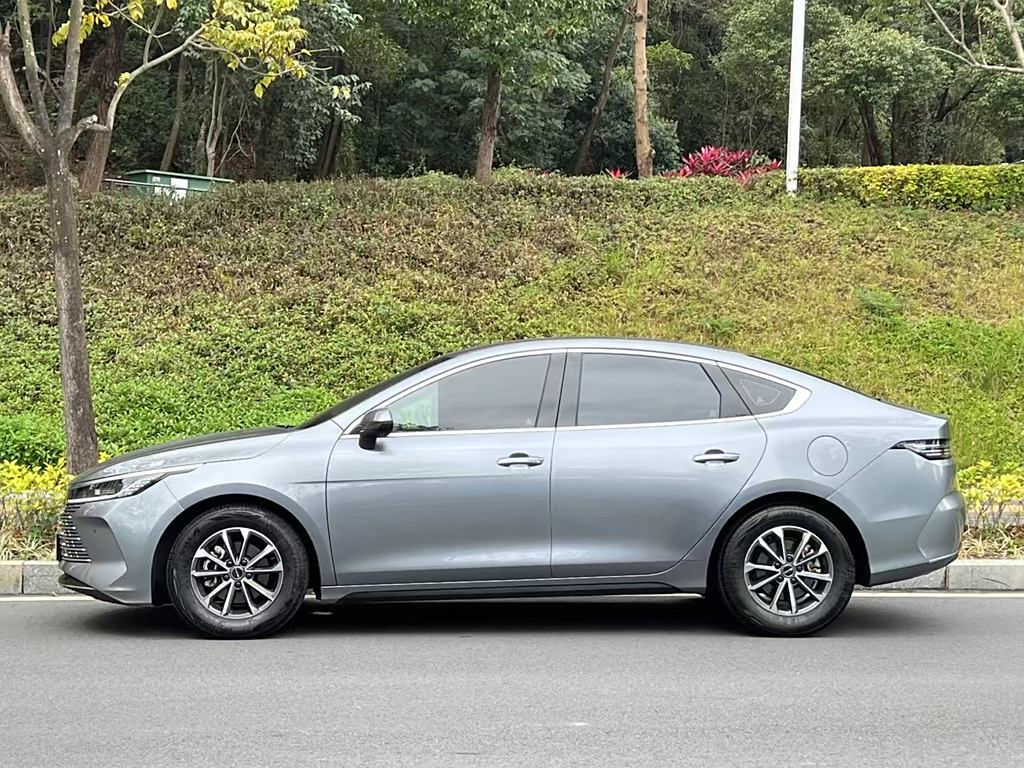 Byd Destroyer 05 an. 2025 cu rulaj 10 km, Plug-in Hybrid (benzină), 12500