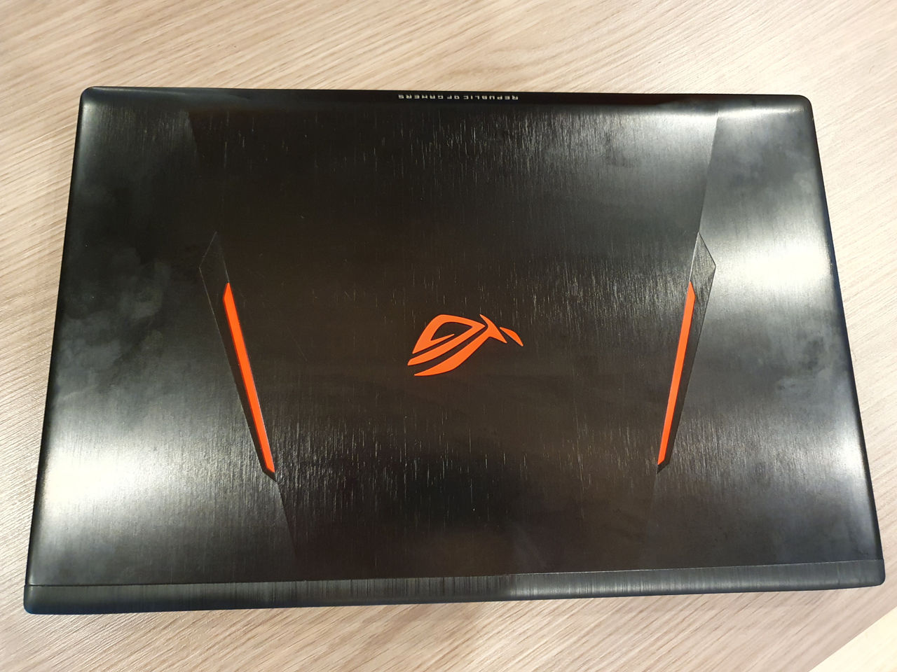 Asus ROG Strix 17.3 GL 753ve