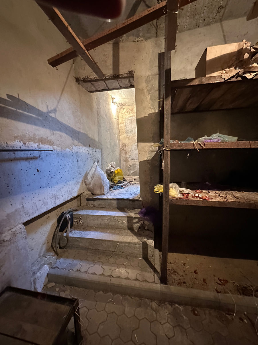 Vând garaj în Buiucani,lângă Flacăra