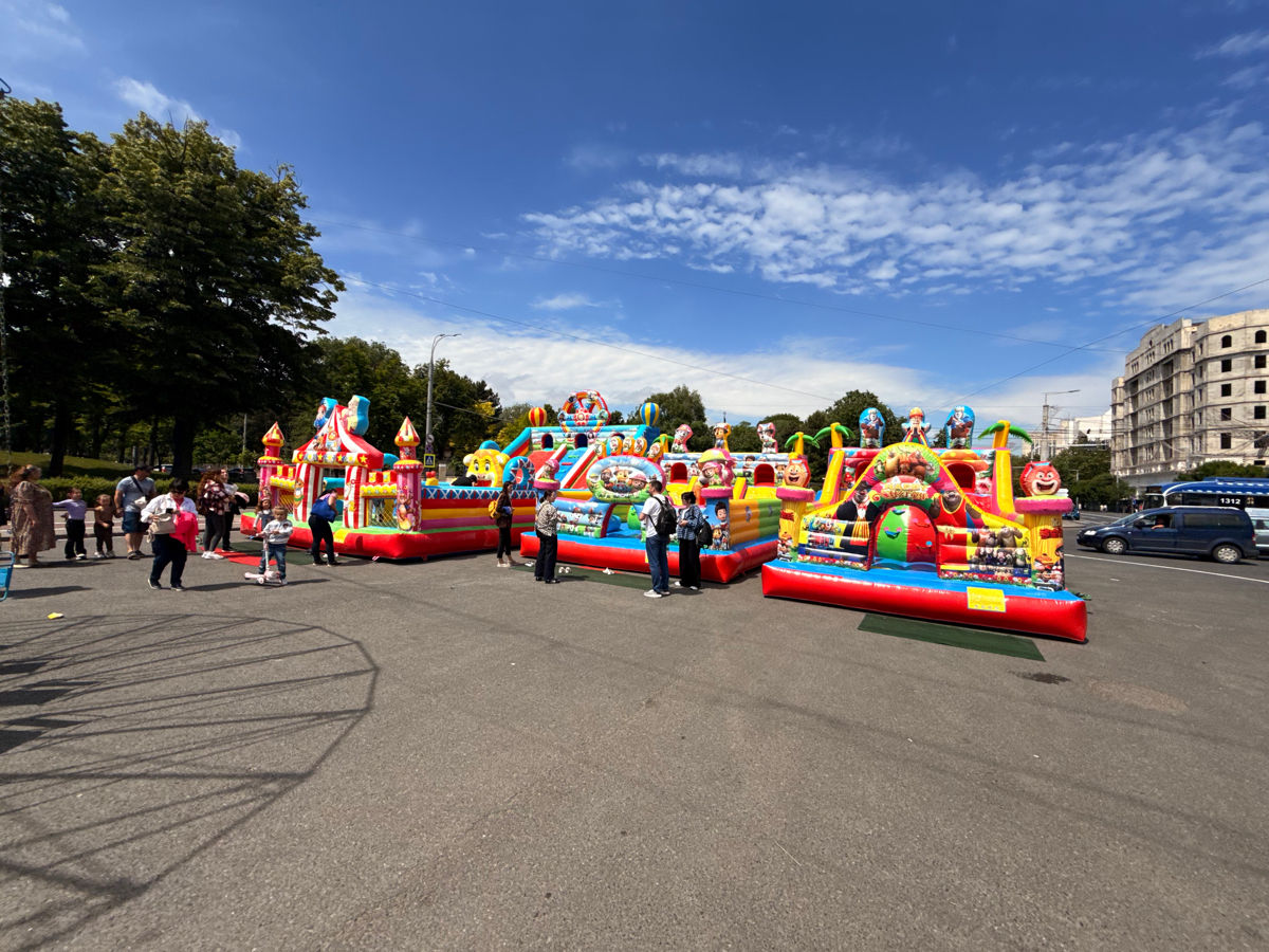 Oferim in chirie topogane gonflabile