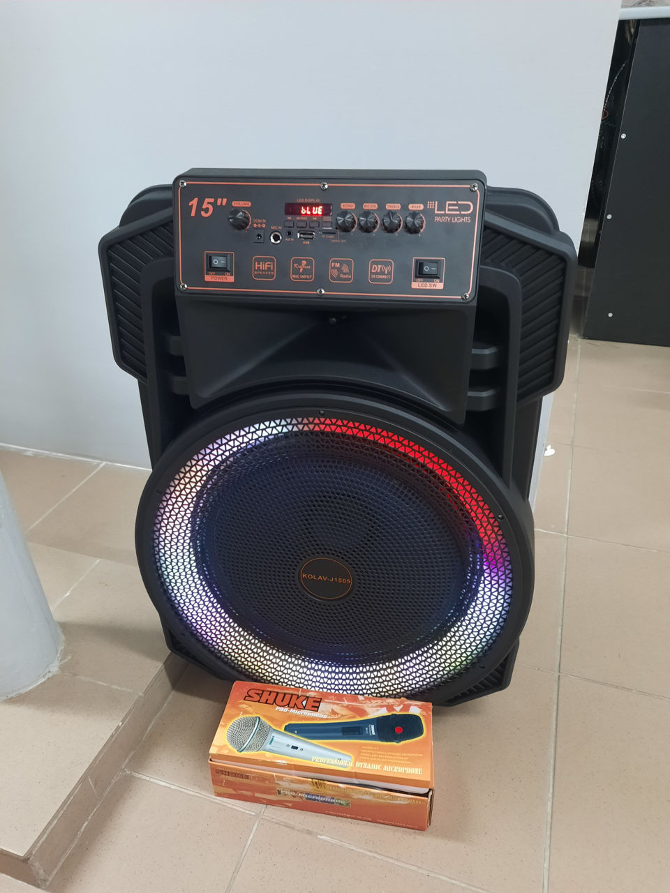 Boxa mare cu acumulator 5 ore microfon la 400 W ,Blueetooth,MP3 ...