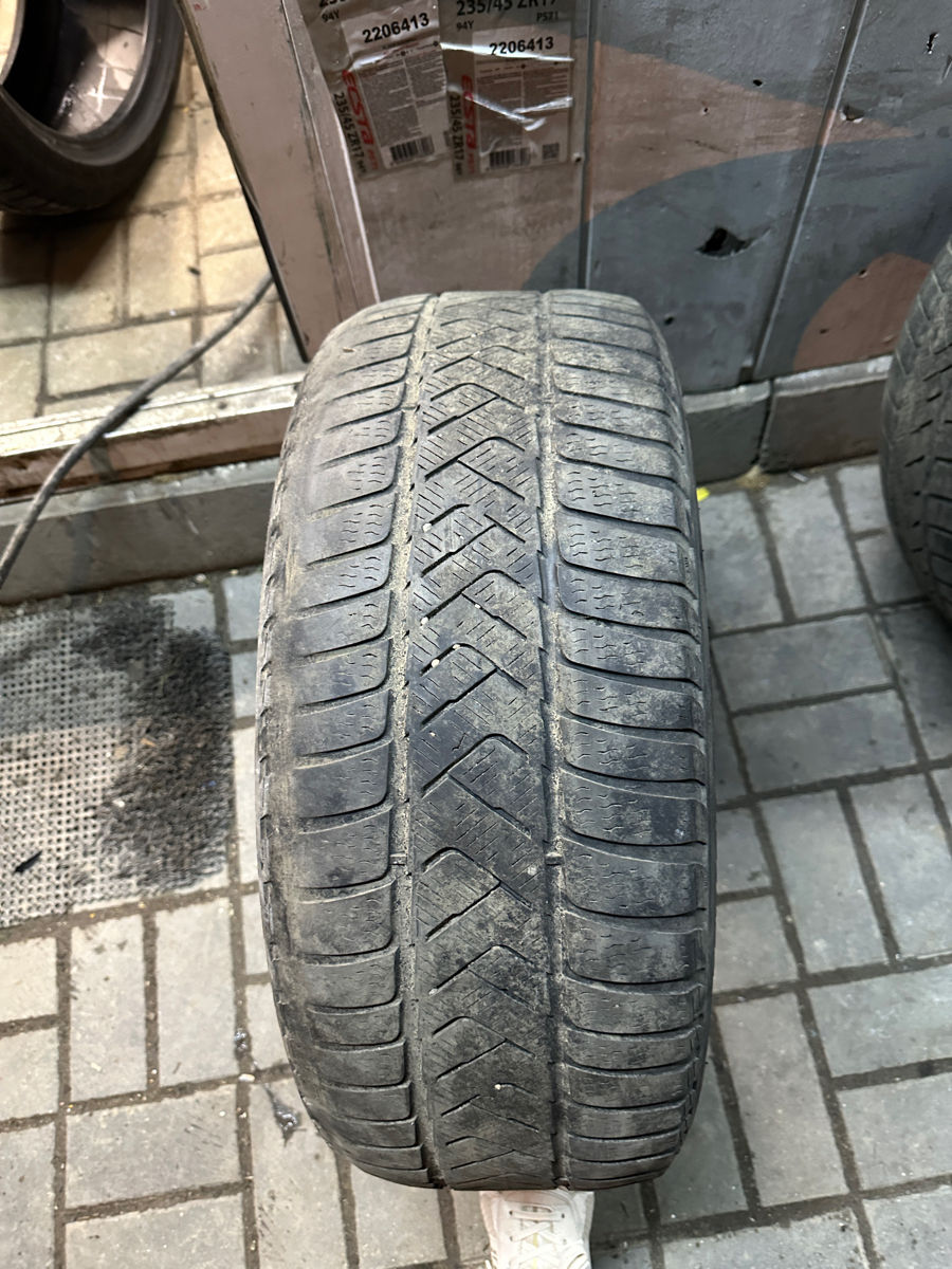 245/40R19 pirelli