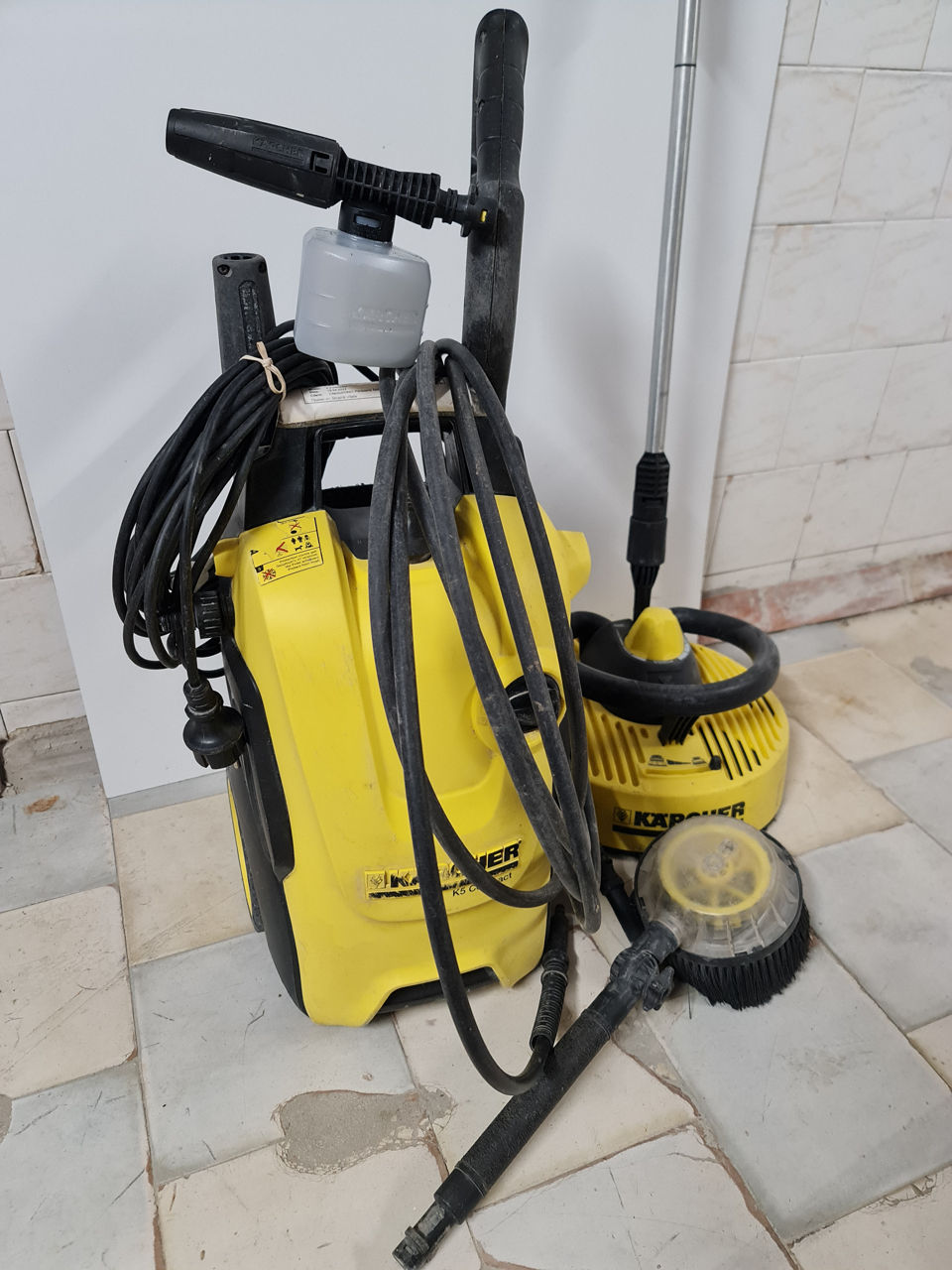 Минимойка Karcher K5 полностью в рабочем состояние с крутым комплектом